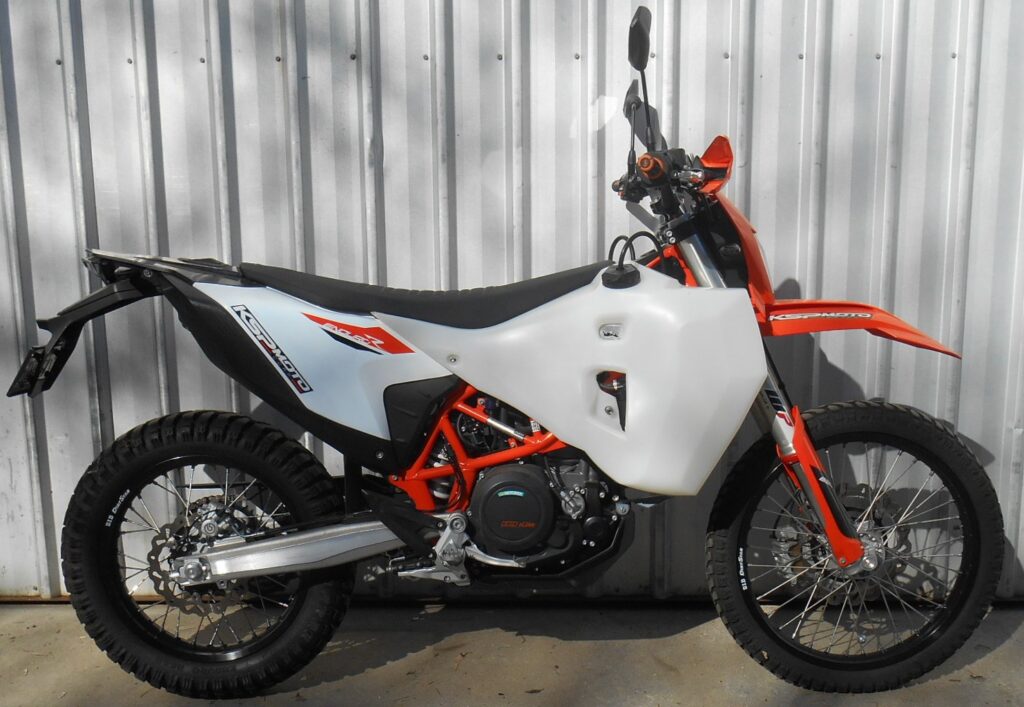 2019 KTM 690 18 Litre Twin Tank – Safari Fuel Tanks